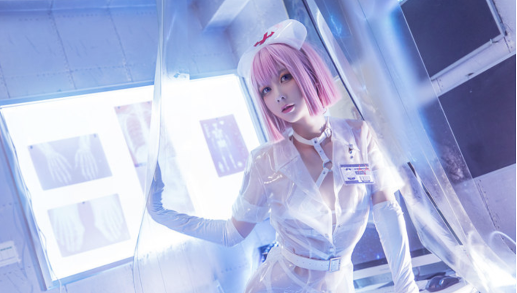 izumi泉桃子：二次元世界的Cosplay魔法师 – 老图堂
