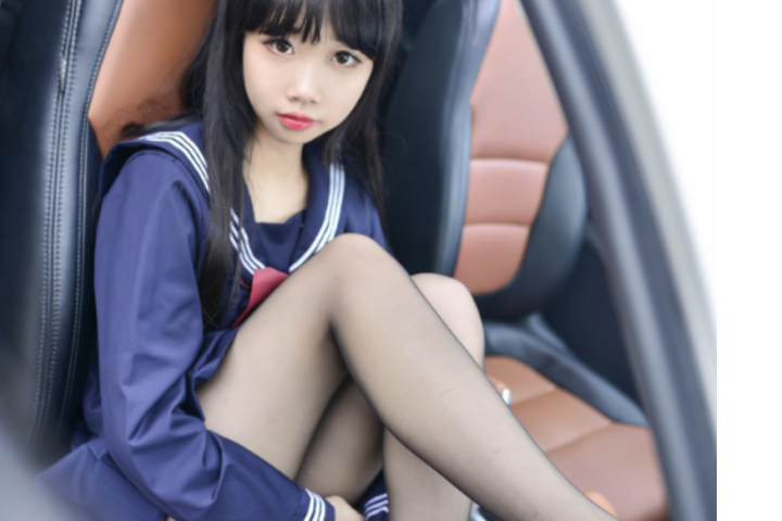 雪琪sama cos豪车内黑白丝JK – 老图堂